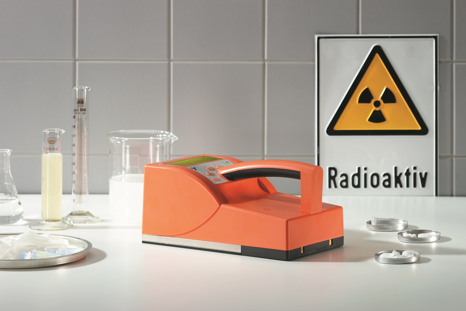 LB 124 SCINT Contamination Monitor for Alpha- and Beta-Gamma ...